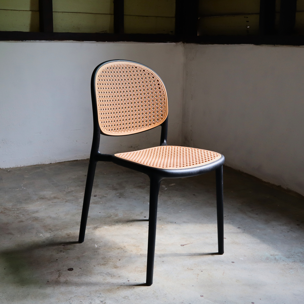 AUTUMN Chair | with natural rattan look